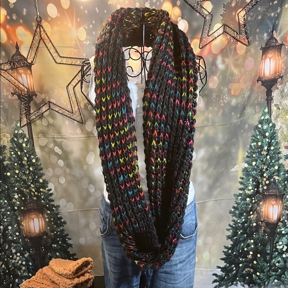 Joy Susan | Accessories | Joy Susan Infinity Scarf Super Soft Plush ...
